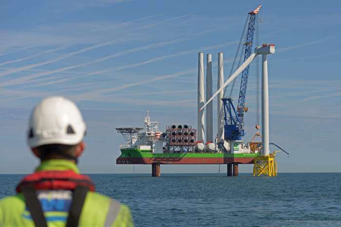 Turbine touchdown at EA1 | 4C Offshore News