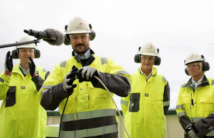Equinor opens world's largest floating offshore wind farm | 4C Offshore ...