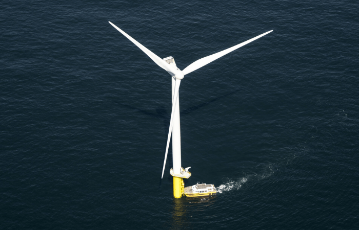 Offshore wind faces new O&M challenges amid larger turbines and aging ...