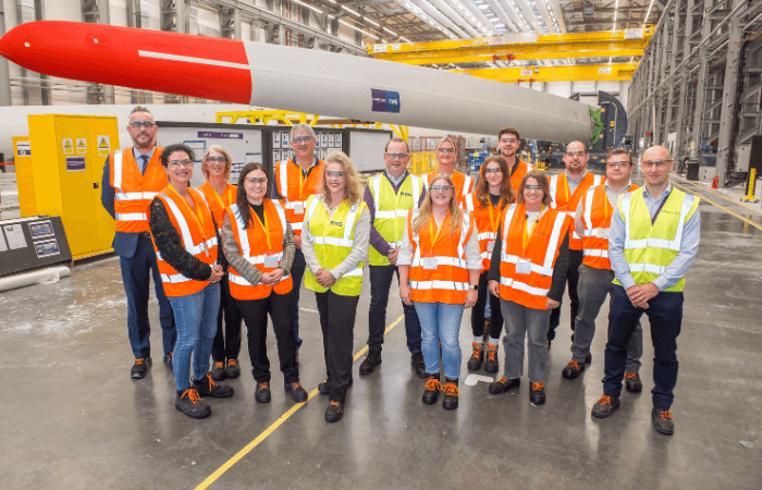 RWE unveils first turbine blade for Sofia Offshore Wind Farm TGS 4C | 4C Offshore News
