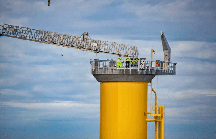 Ørsted's 704 MW Revolution Wind project progresses with challenges TGS ...