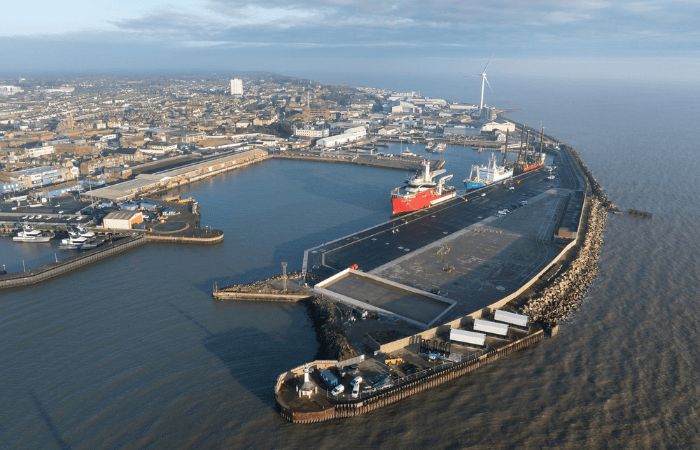 Ed Miliband opens Lowestoft Eastern Energy Facility | 4C Offshore News