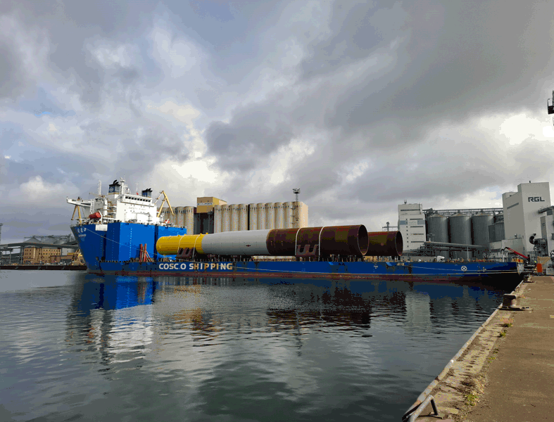 First monopiles delivered for the Danish Thor offshore wind farm as EEW ...