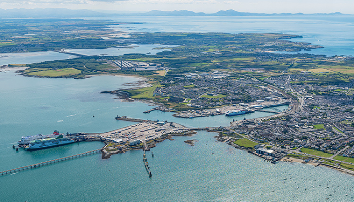 Welsh ports 'uniquely positioned' to unlock offshore wind opportunity ...