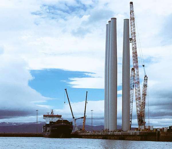 Turbine towers ready for delivery | 4C Offshore News