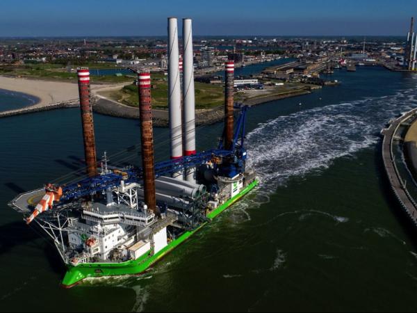 Sea Installer - Jack-up vessel | 4C Offshore